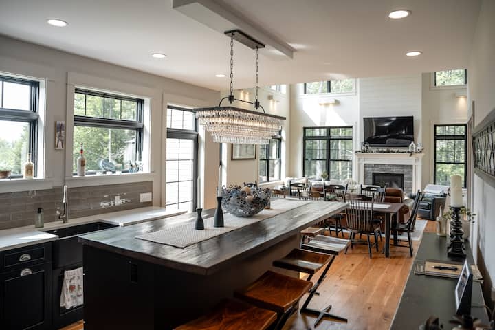 Our Happy Place Get Away! - Ludlow, VT