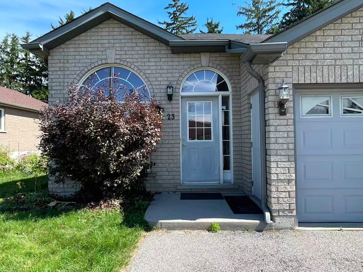 The Cozy Nest - Barrie