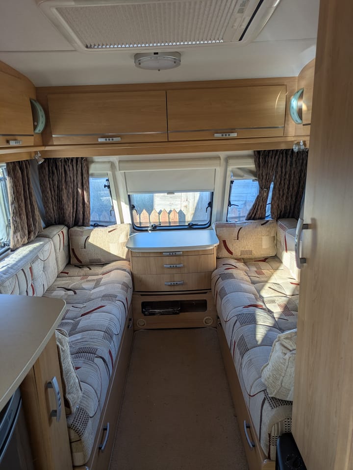 Caravan With Hot Tub - Arbroath