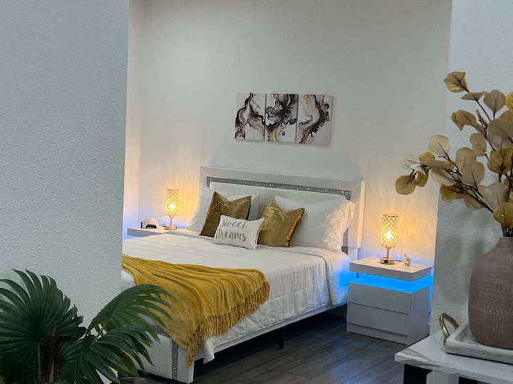 Hermosa Y Romántica Suite Privada - Orlando, FL