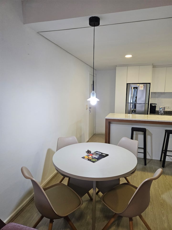Apartamento No Centro Com Estacionamento Incluso - Curitiba