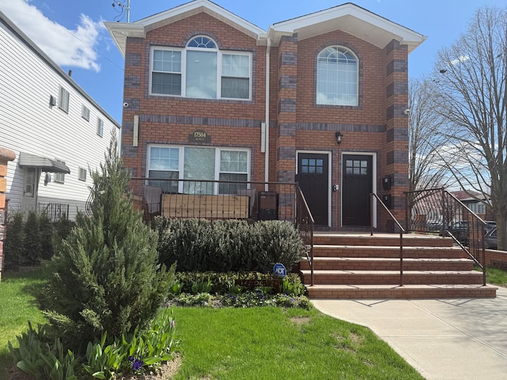 Spacious 3br/2ba Apt | Near Jfk - État de New York