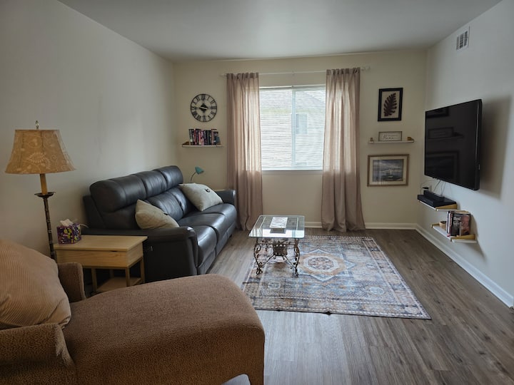 Leslie's Rock Hill Retreat - 石山
