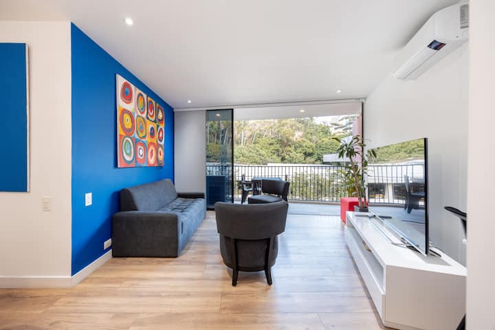 Lovely 2brapt Provenza W/ac-walkable To All Spots! - Medellin, Antioquia, Colombia