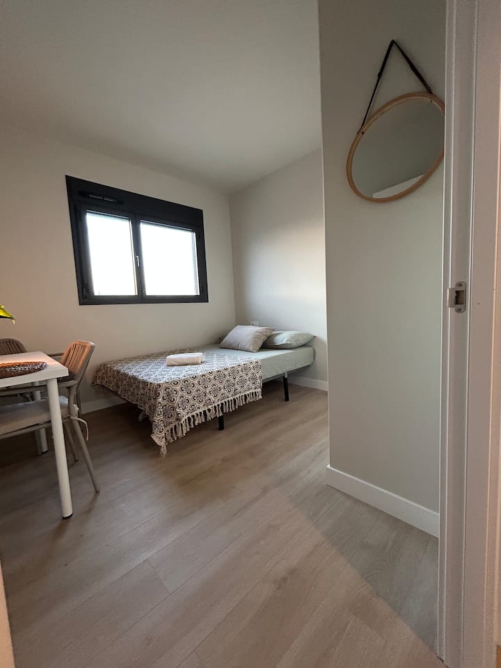 Double Room Next To Sea Parking A.c 20 Min Bcn - Badalona