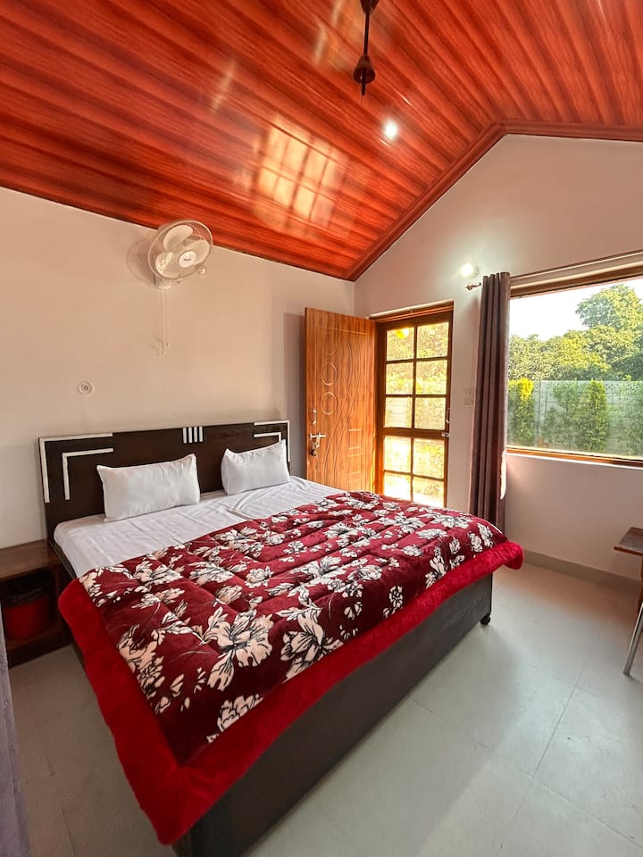 Cozy Kumaoni Jungle Cottages - Ramnagar