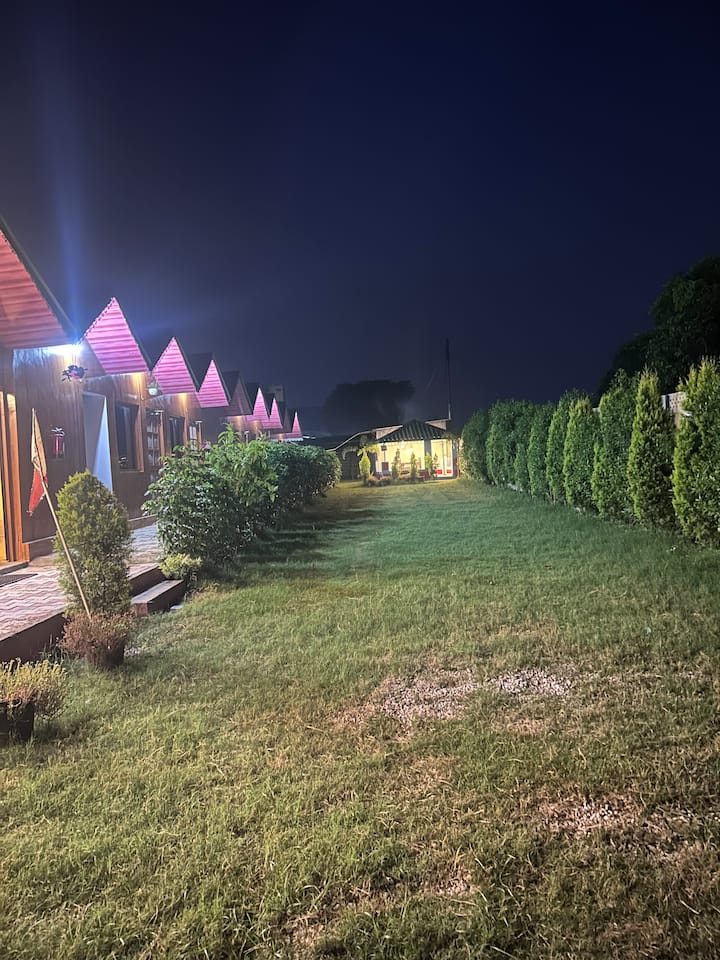 Cozy Kumaoni Jungle 5 Cottages - Ramnagar