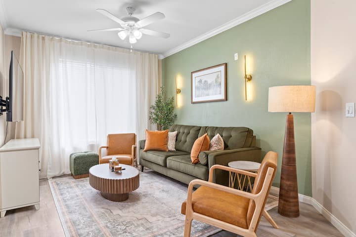 Resort-style 2br/2ba Condo - Pool, Gym By Lv Strip - Las Vegas, NV