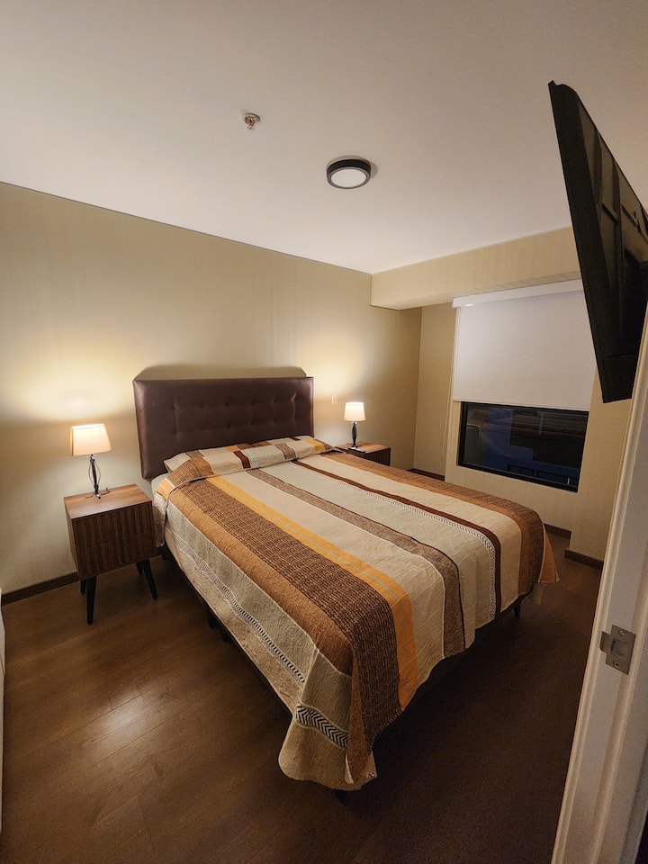 Cerca A Todo!, Frente Al Centro Financiero - Lima