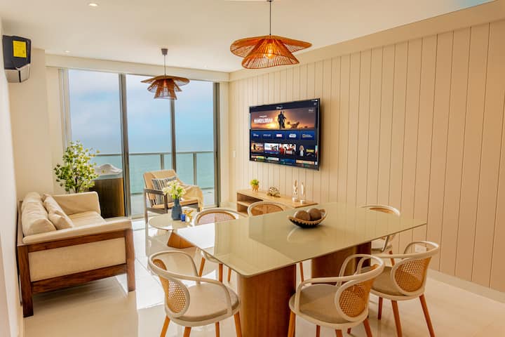 Penthouse Elegante Con Vista Panorámica Al Mar - Punta Blanca