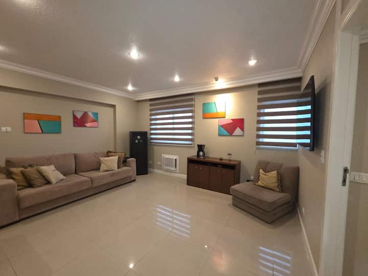 Flat Amplo De 60m2 No Centro Completo - Curitiba