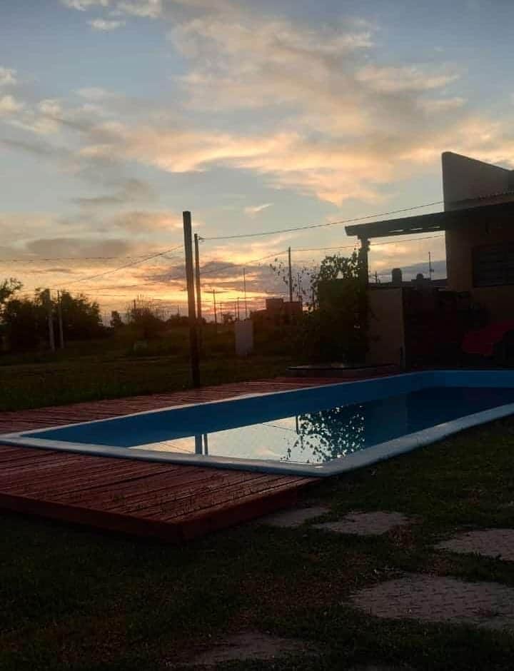 Casa Rural Con Piscina En Pueblo Liebig | 5 Huésp. - Colón