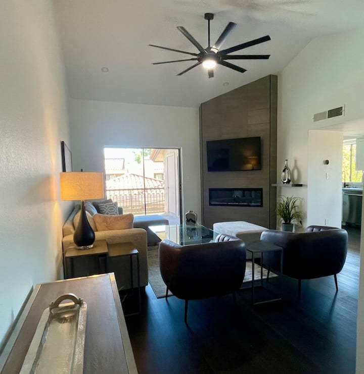 Welcome To Scottsdale Village - Scottsdale, AZ