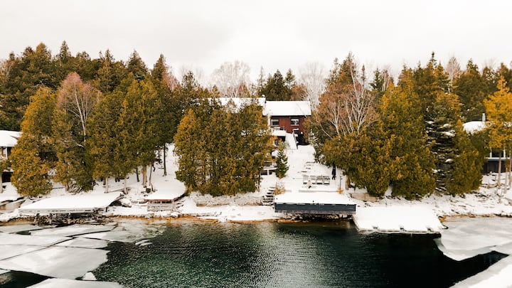 Sweepstakes Luxury Waterfront - Hot Tub & Tennis - Tobermory