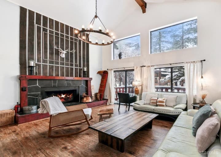 Alpine Elegance-heavenly Area - Stateline, NV