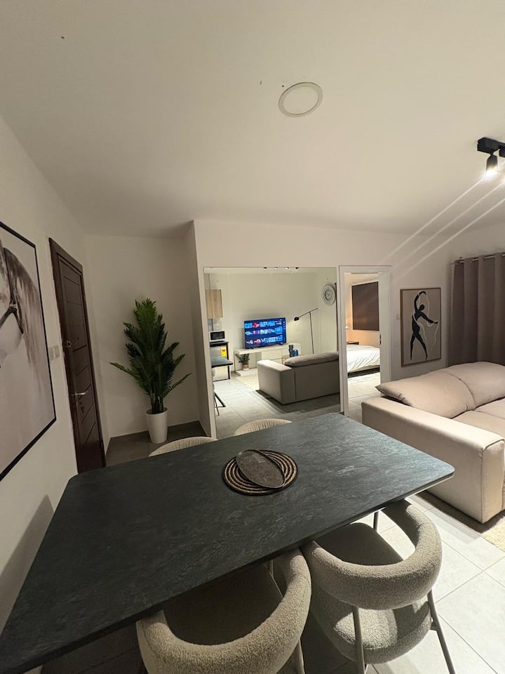 Comfy 1 Bedroom Hideout At Oasis Park Residences - Accra