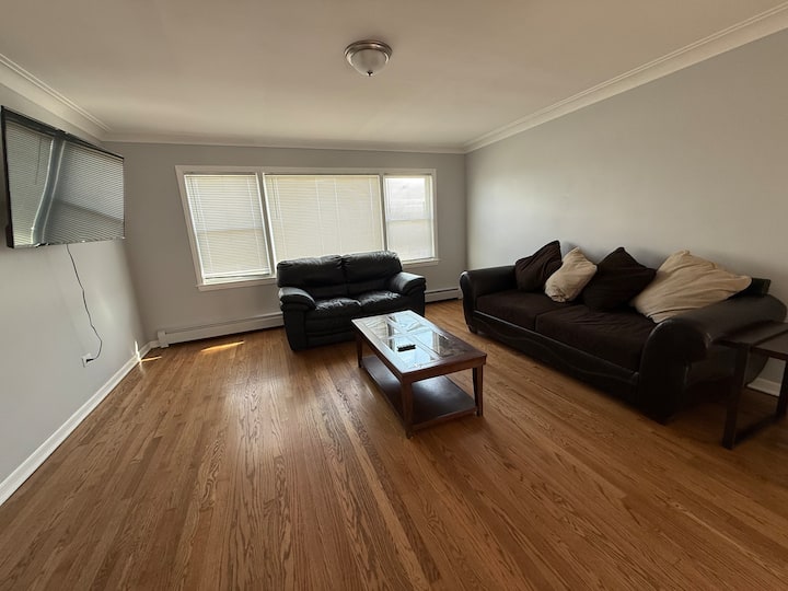 Perfect Location By Everything! - Chicago, IL