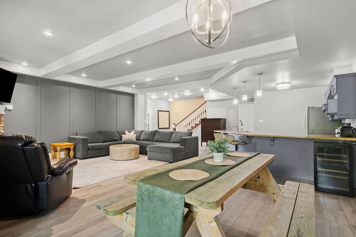 Family Condo For 6 | 10 Minutes To Blue Mountain! - Collingwood