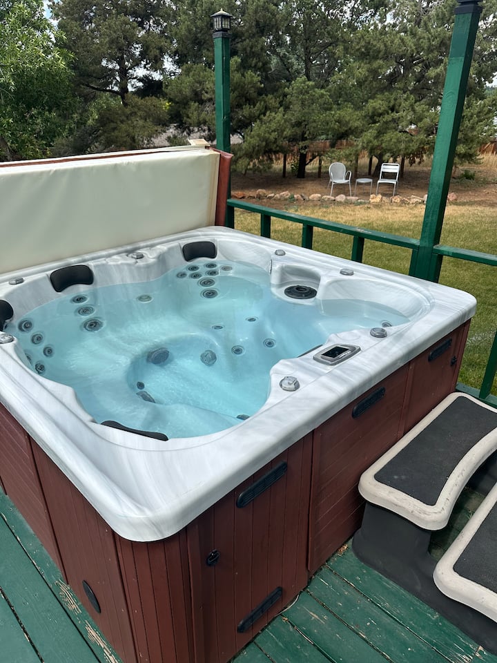 Private Hot Tub • Exec Retreat • Mins To Shopping - Highlands Ranch, CO