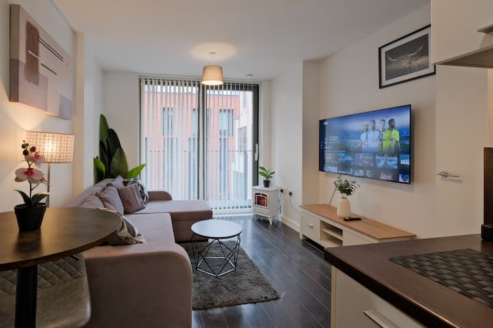 Modern City Centre Apartment | Sleeps 6 - Manchester