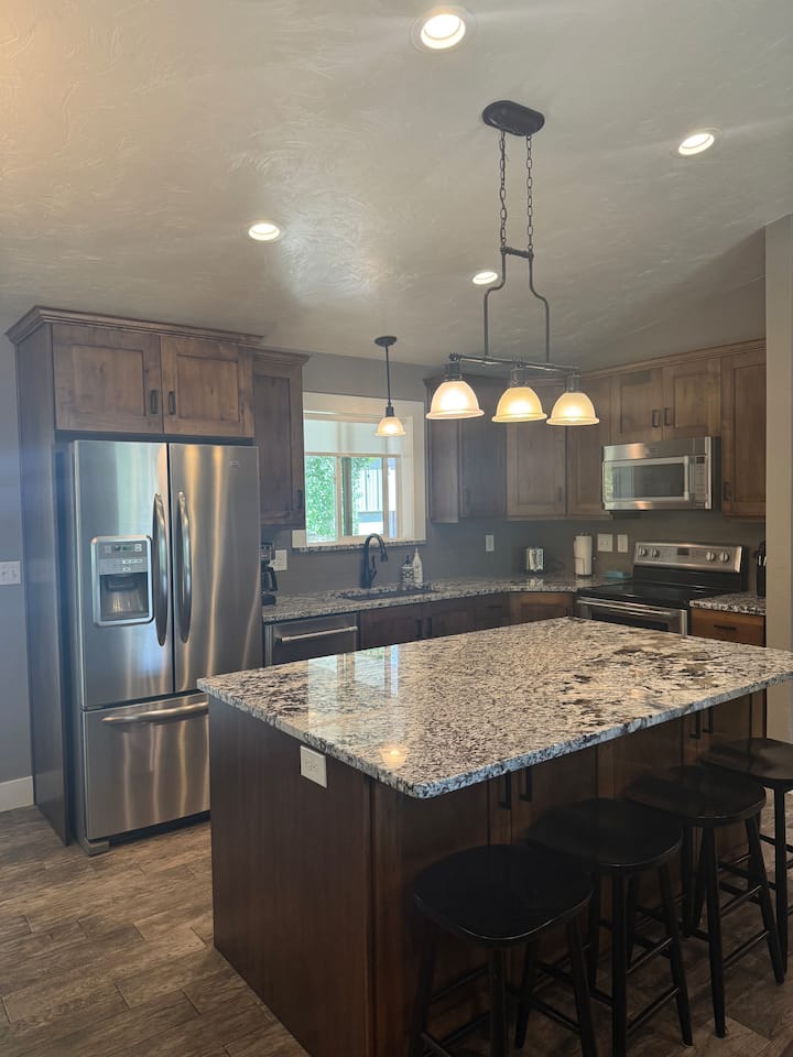 The Cozy Homestead - Tony Grove Lake, UT
