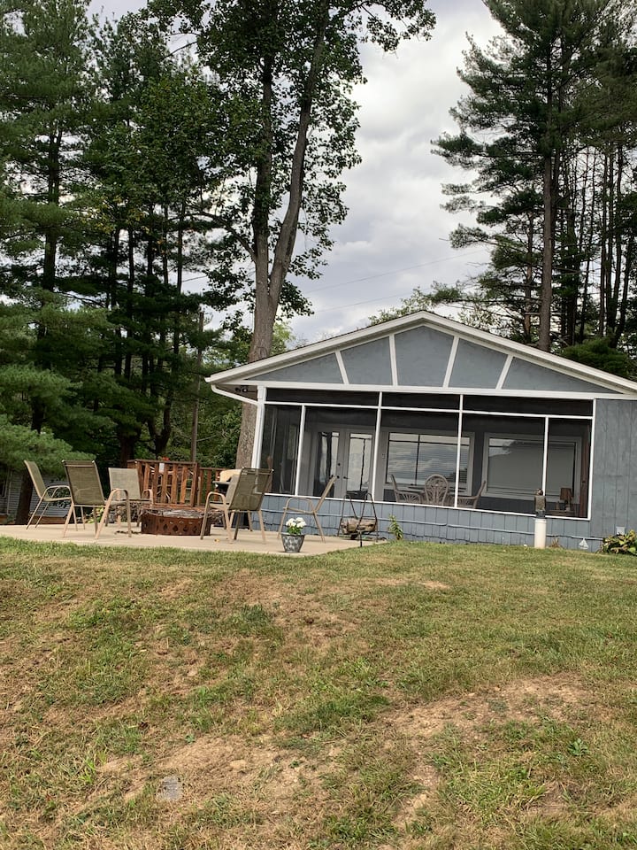 Tappan Lake Cabin, Lake View - Cadiz, OH