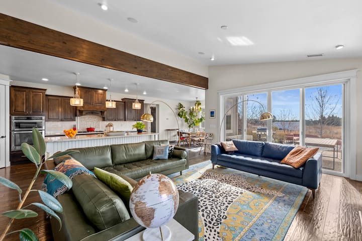 Custom Home+holiday Magic+trail Access+hot Tub - Flagstaff, AZ