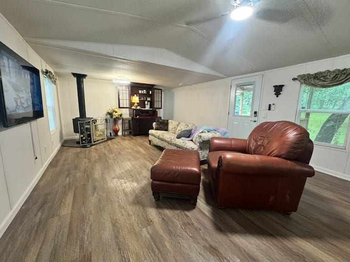 Country Cottage* Gated*hiking*pets*pond*parking - Dripping Springs Lake, OK