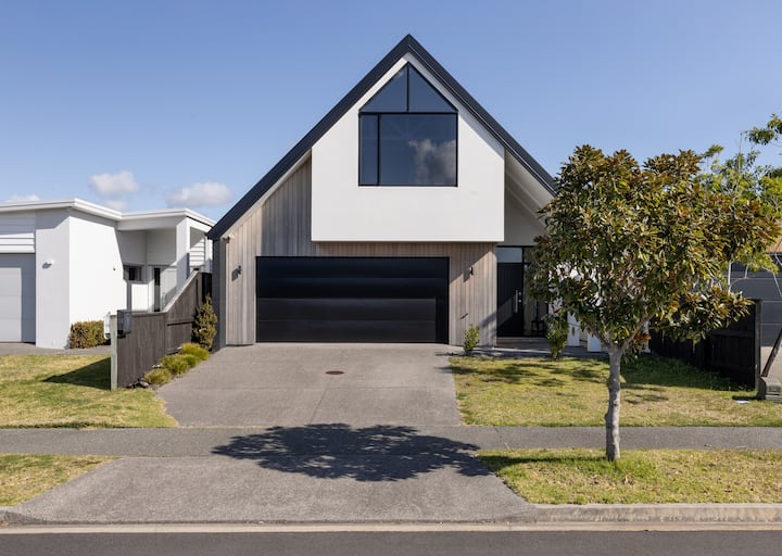 Pāpāmoa Pinnacle - Mount Maunganui