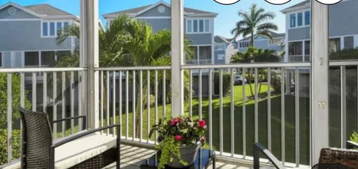 Lovely Townhouse On Sarasota Bay - Longboat Key, FL
