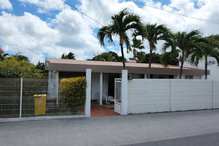 La Villa "Iris" à 2 Mn De La Plage De Gros Raisin - Martinique