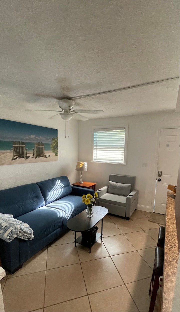 Beachside Cape Canaveral 1 Bd/1 Bath - Cape Canaveral, FL