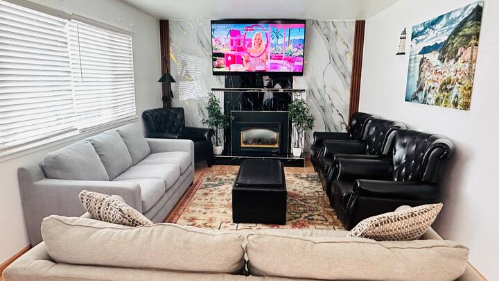Charming Cozy Coastal 3 Br Retreat - Monterey, CA