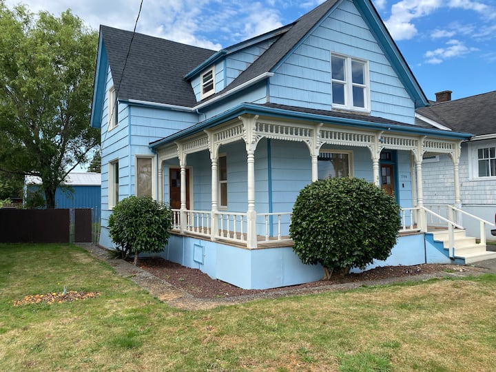 Azure Alcove - Aberdeen, WA