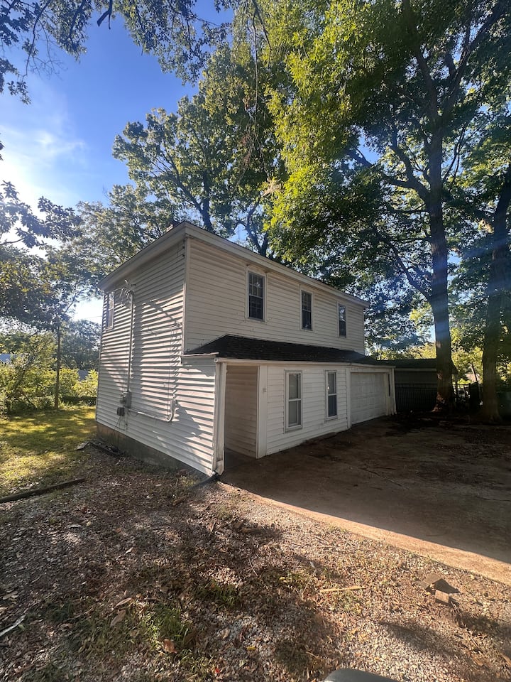 Tucked Away Tiny House - Jackson, TN