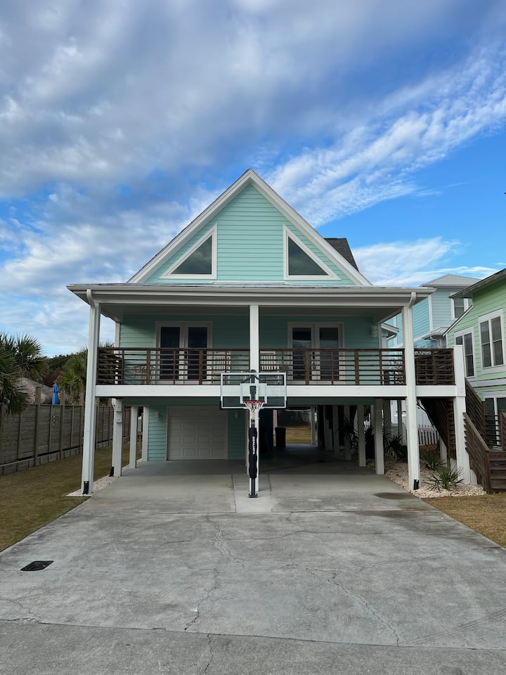 Across The Road From The Beach! - Kure Beach, NC