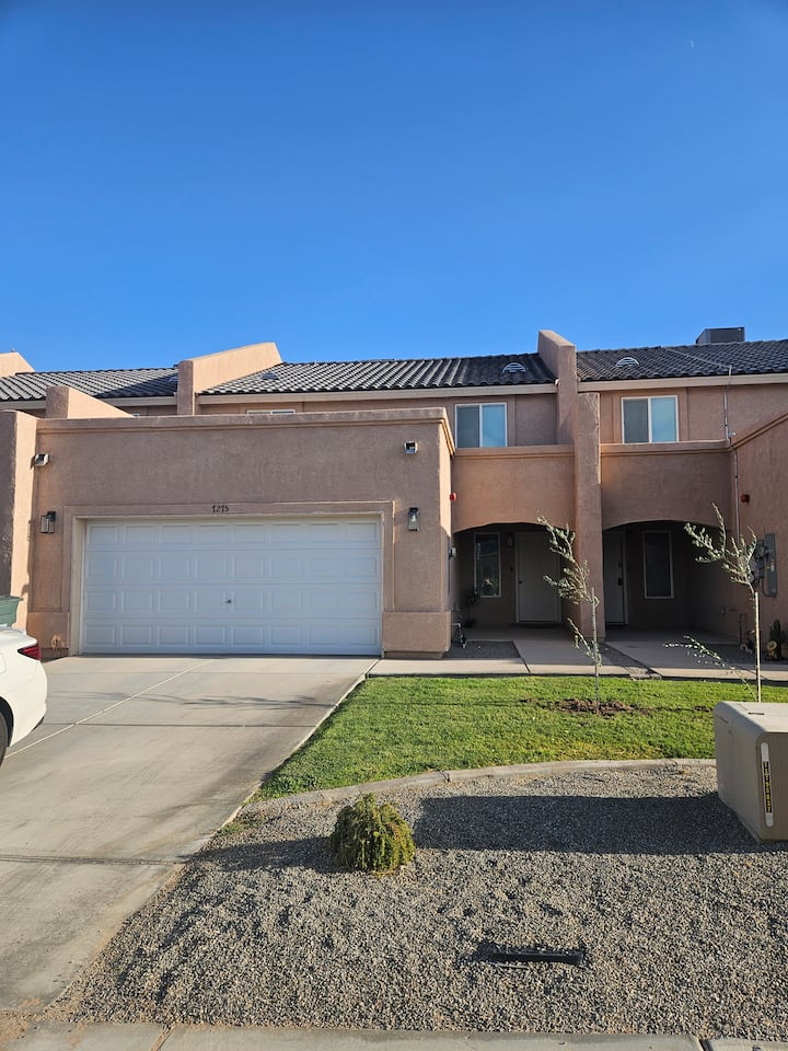 Desert Dainty Depa - Yuma, AZ