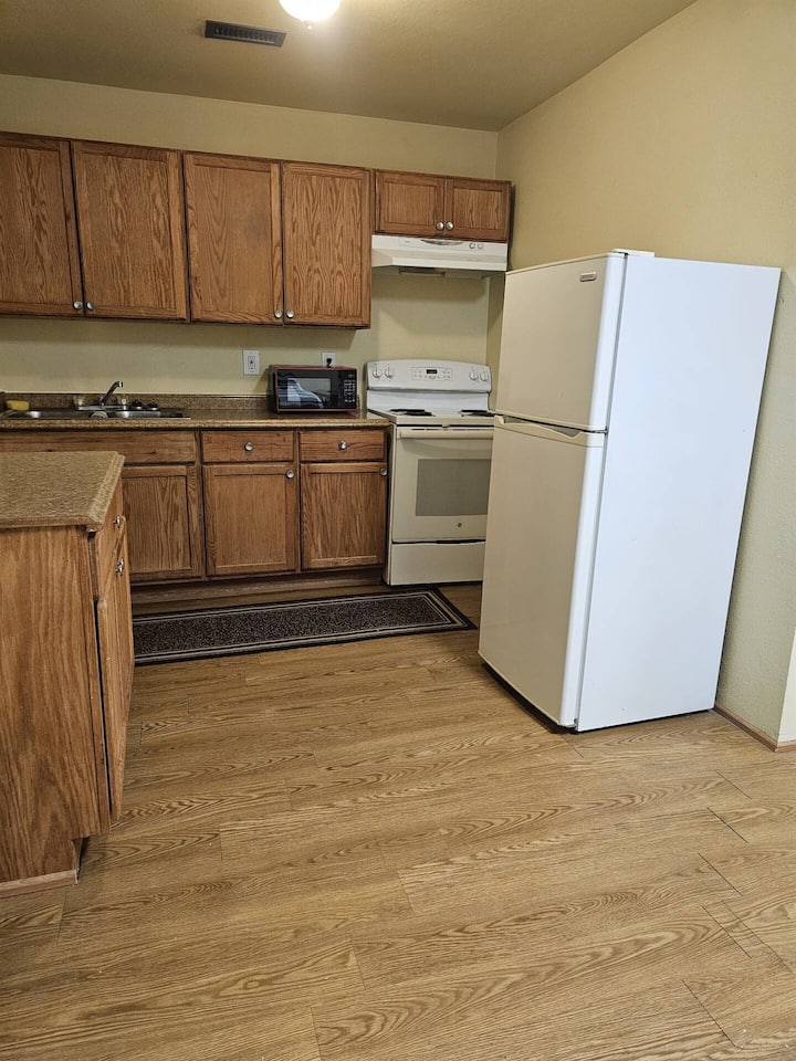 One Bed Kitchen Bath Studio Apt - El Dorado, AR