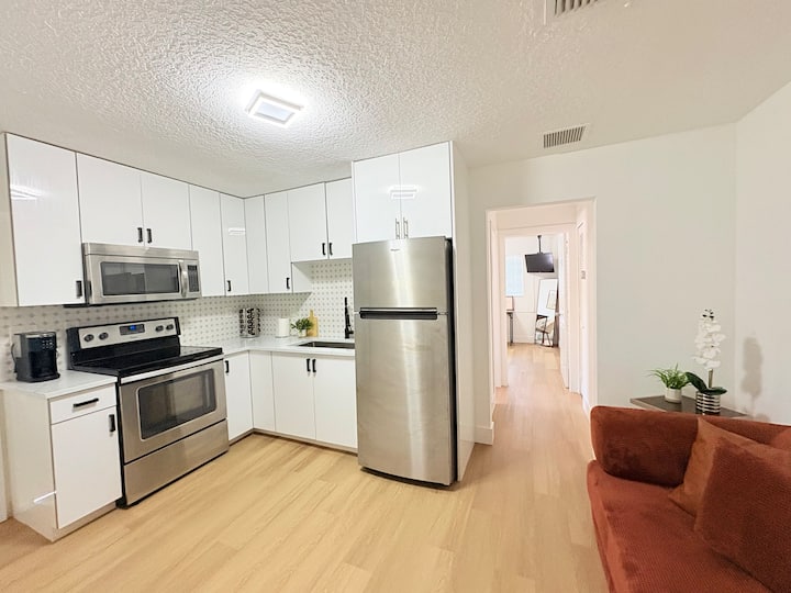 Private And Independent Apartment - Royal Palm Beach, FL