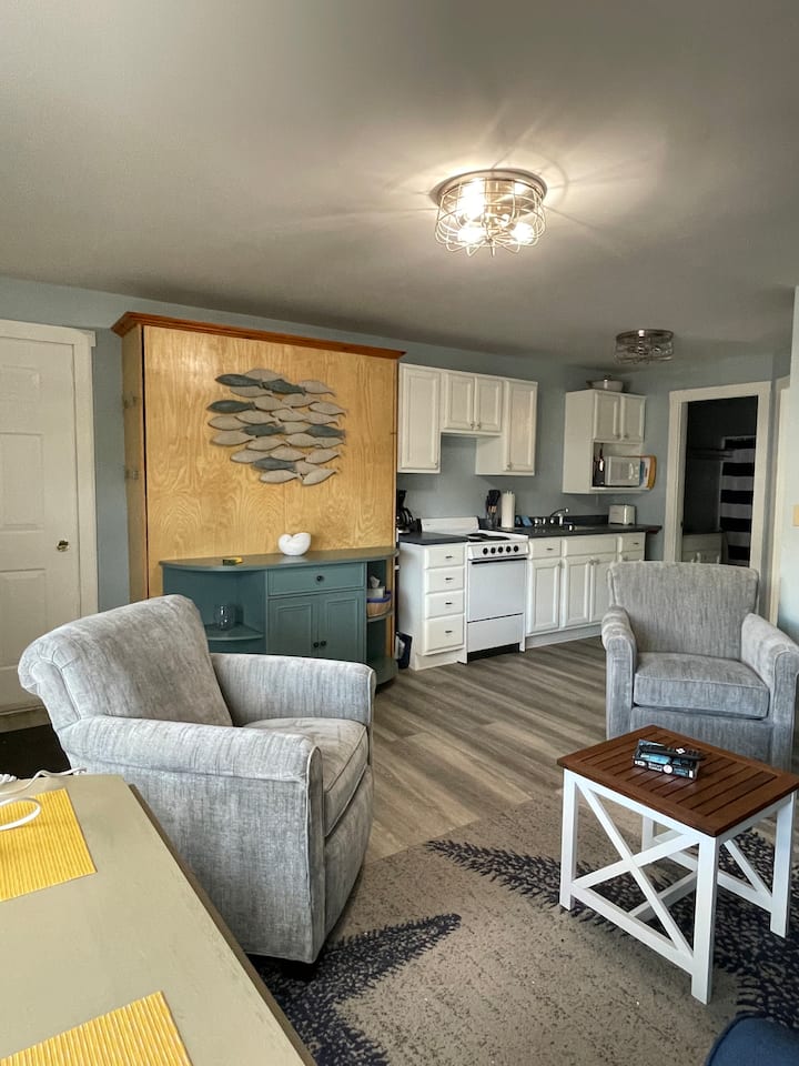 Cool Breeze & Cool Views. - Wells, ME