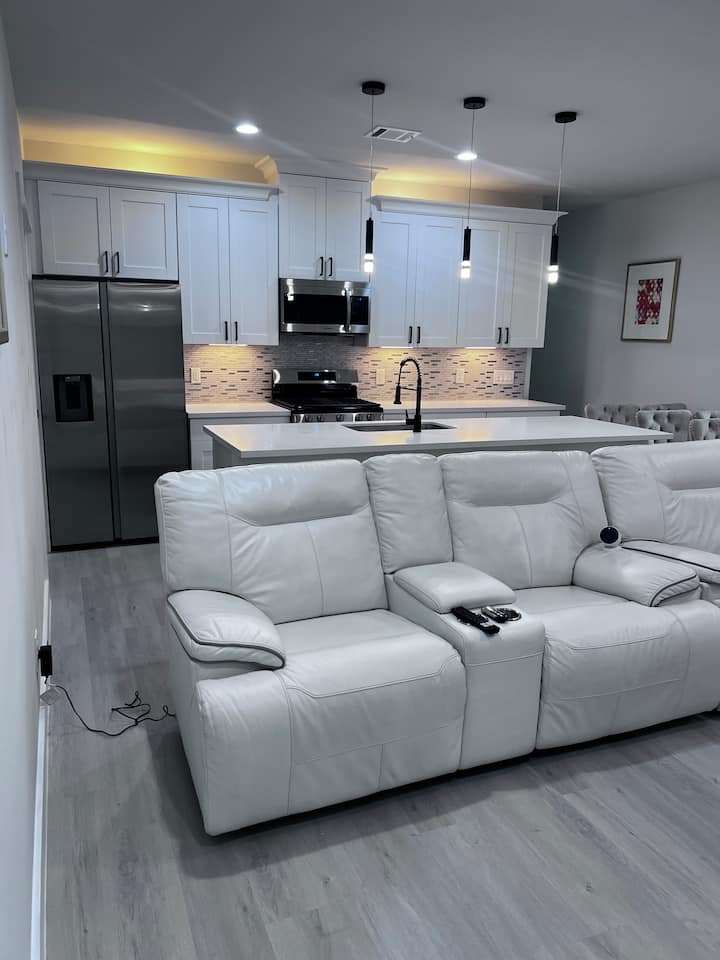 The House That God Built - 휴스턴