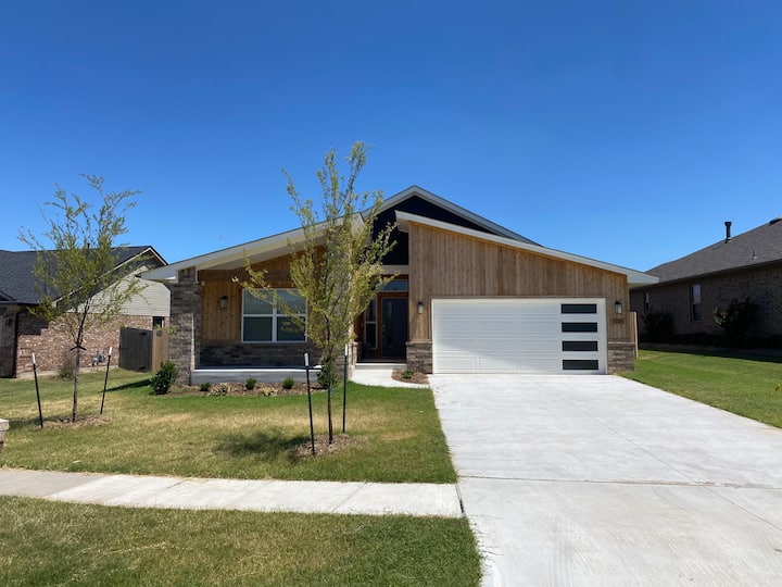 Sooner Home Open For Game Week! - Norman, OK