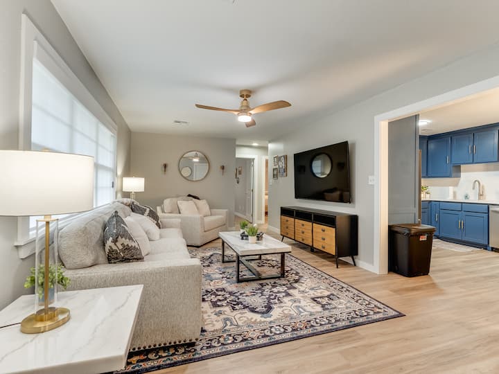 Dragonfly Retreat • 2 King Beds - Ada, OK