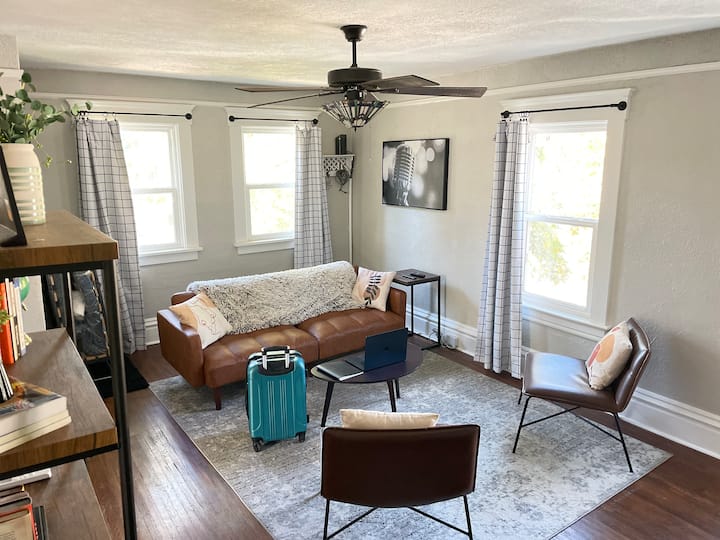 The Monroe House – Vintage Vibes - Spokane, WA