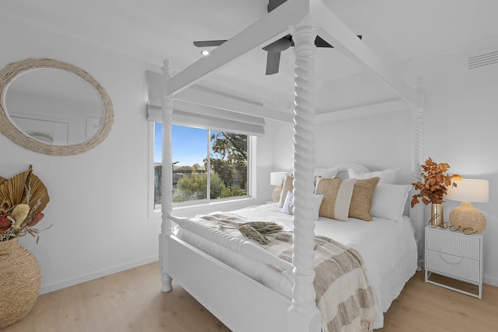 Bright Coastal Retreat |Pet Friendly | Lake Nearby - Barwon Heads