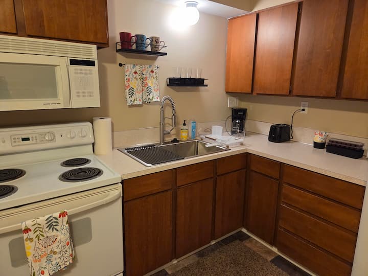 Charming University Haven - King Bed - Idaho (State)