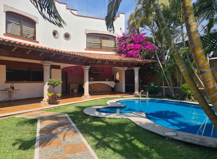 Cómoda Residencia Jiutepec Mor. - Jiutepec