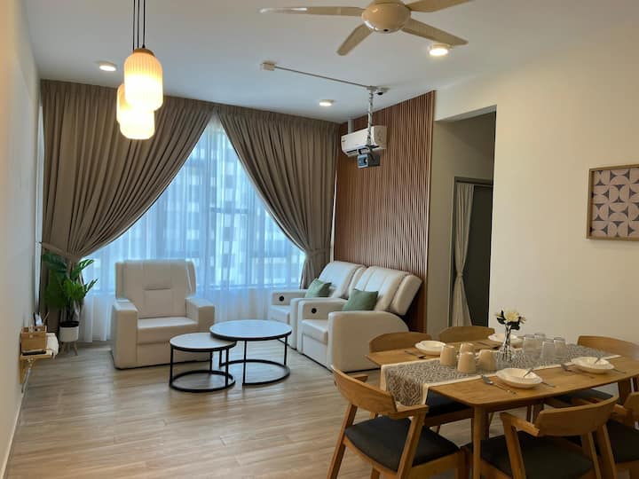 Movie Vibes 2br4pax Creamy Zen Austin Regency - Johor Bahru