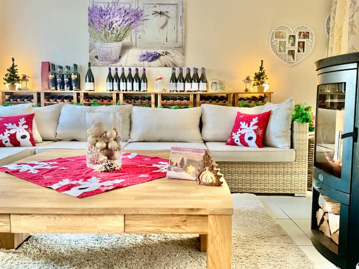 Ancient Love: The Shulamite And Solomon In Basel - Canton de Jura