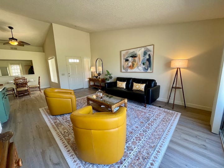 Sunny Desert Retreat - Pool, Golf, Tennis And Gym - Palm Desert, CA